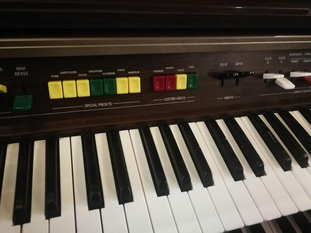 Yamaha Electone C-400 Dual Layer Organ, Hobbies & Toys, Music & Media ...