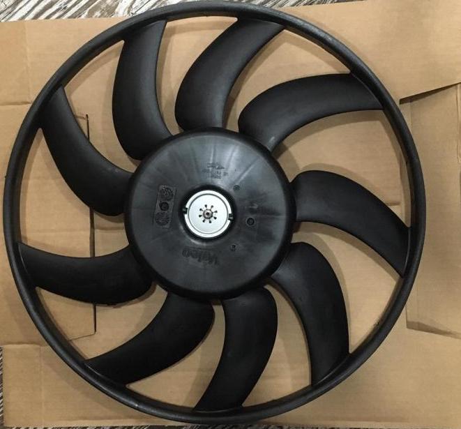 AUDI A4 A5 Q5 2.0 AUTO FAN - VALEO, Auto Accessories on Carousell