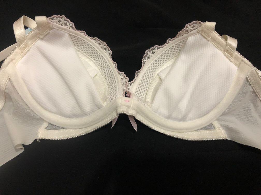 BNWT Japan Tutu Anna Bra, Women's Fashion, New Undergarments & Loungewear on Carousell