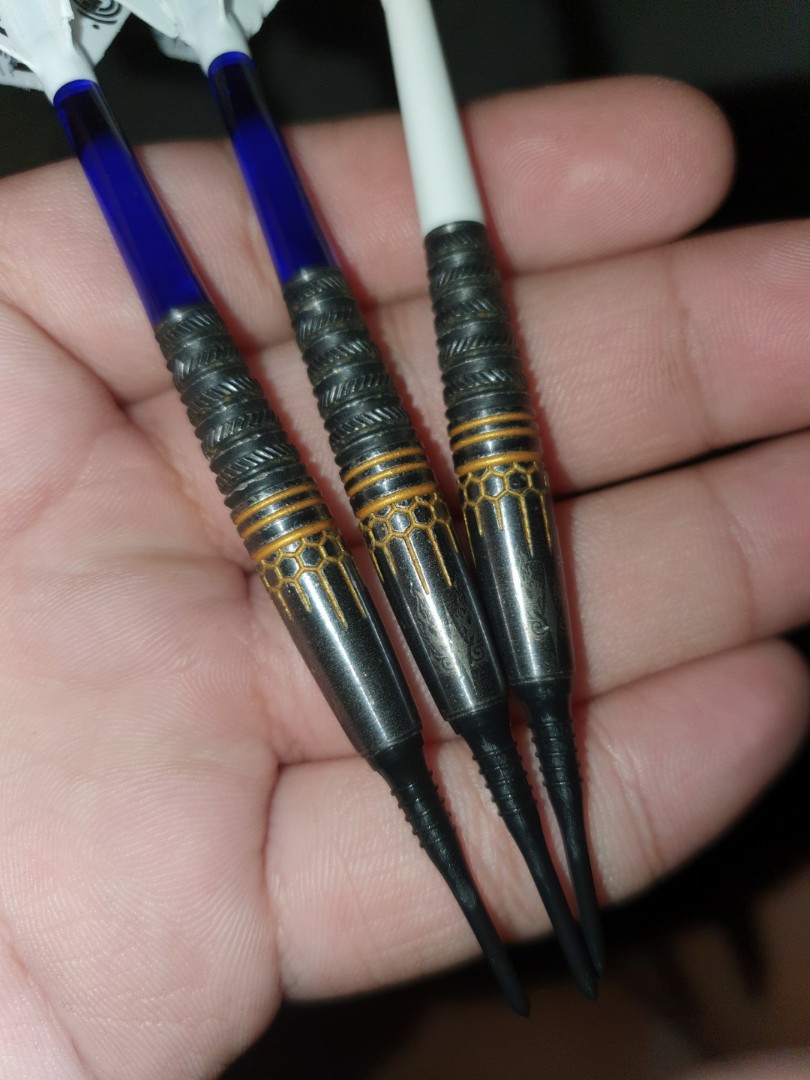 DARTS - Pyro Blazing Shadow NEXT, Sports Equipment, Sports & Games ...