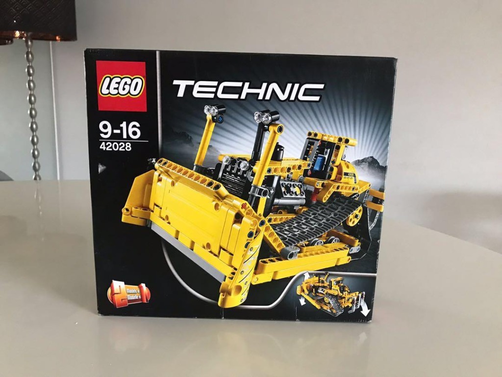 Lego Technic 42028, Toys & Games, Bricks & Figurines on Carousell