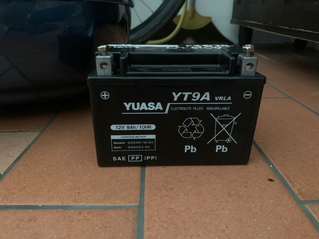 Battery Yuasa YT9A, Motorcycles, Motorcycle Accessories on Carousell