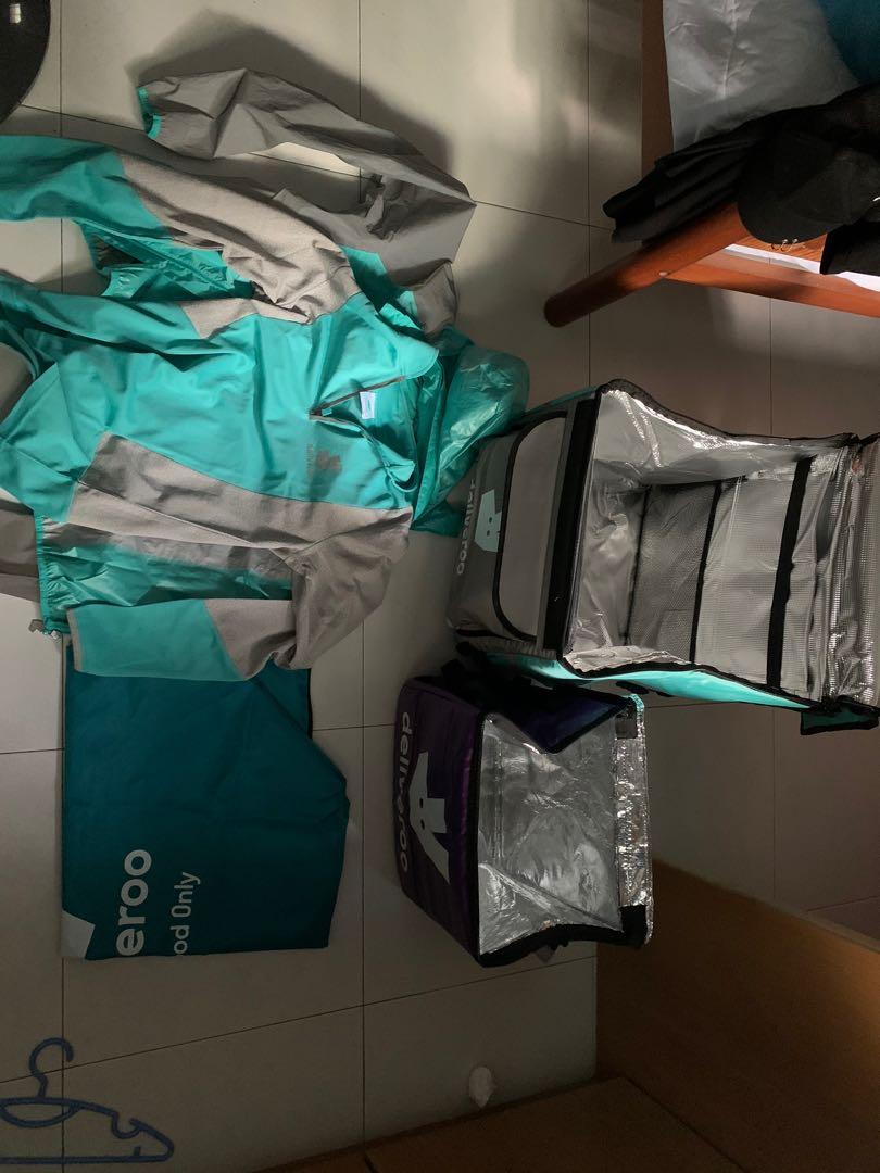 Deliveroo thermal bag and uniform set, Everything Else on Carousell