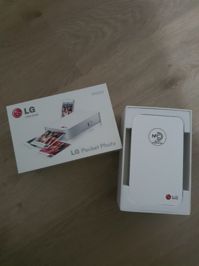 LG Pocket Photo Printer PD233, Photography, Cameras on Carousell