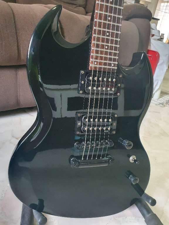 LTD Viper-50 Electric Guitar, Hobbies & Toys, Music & Media, Musical ...