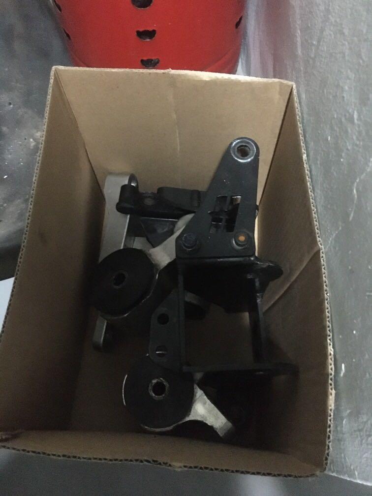 FD2R hasport engine mounting 62A, Car Accessories, Accessories on Carousell