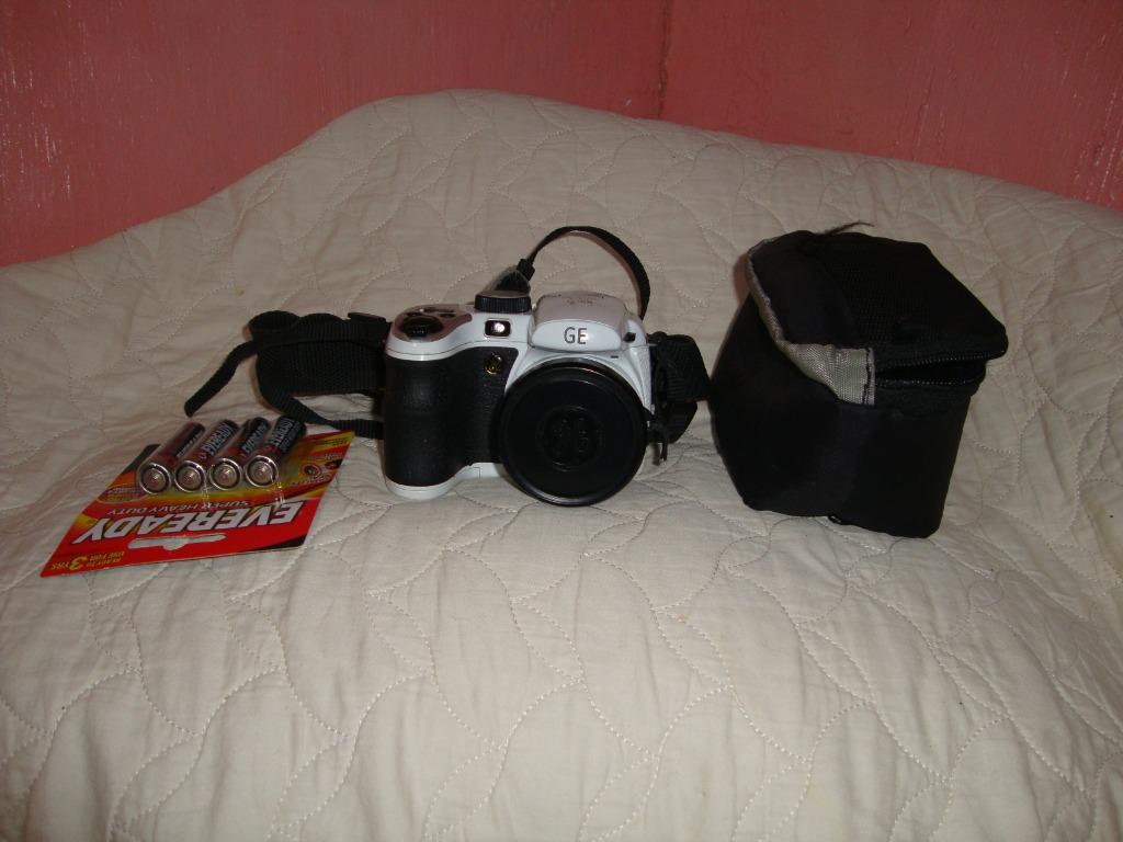 GE Power Pro Series X500 16.0MP Digital Camera - White, Photography ...