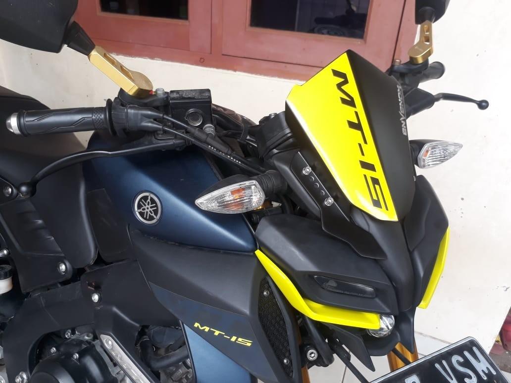 [MT15] Windshield MT15, Motorcycles, Motorcycle Accessories on Carousell