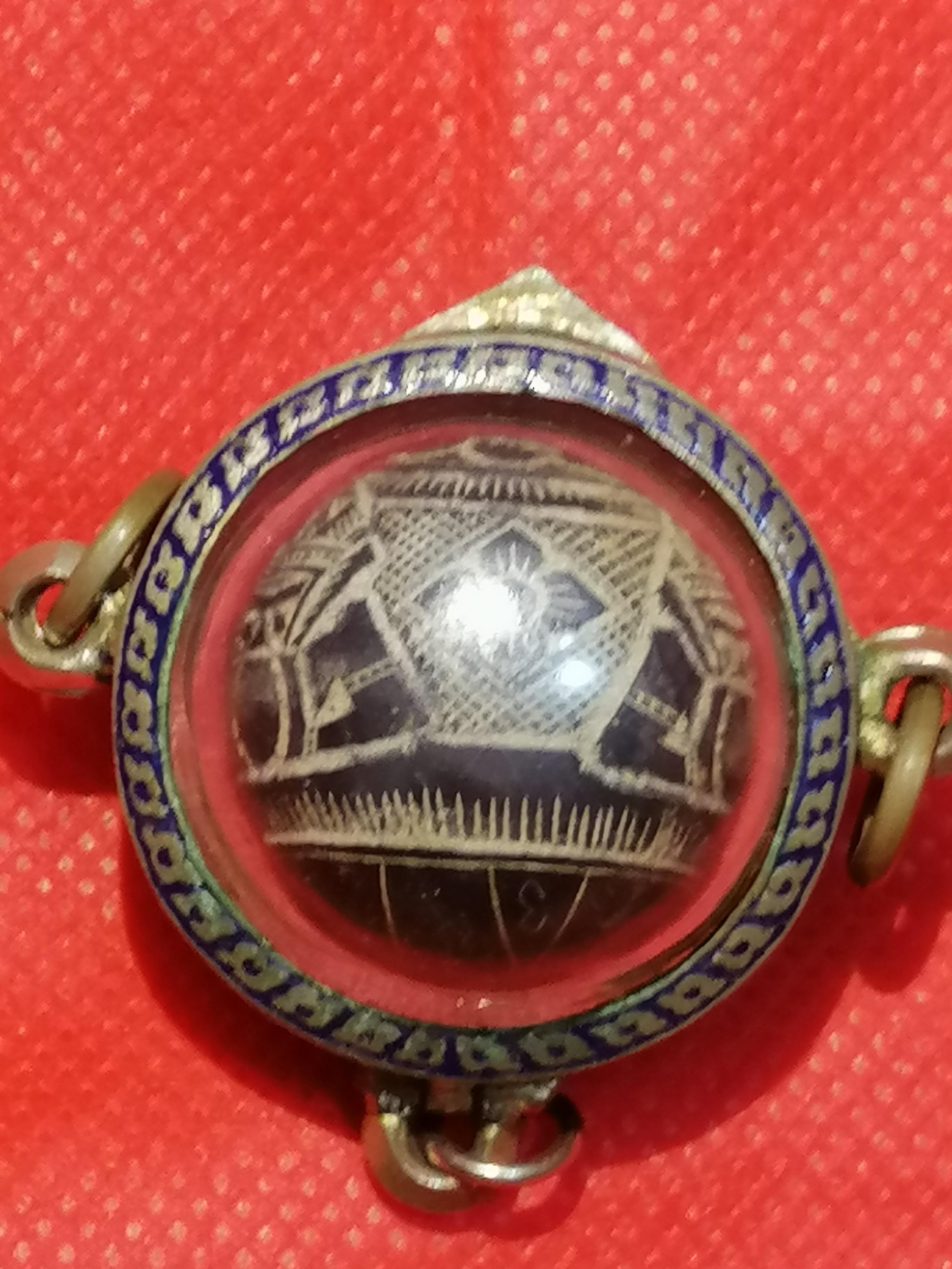 PHRA LAHU COCONUT BALL WAT SRISATHONG, Hobbies & Toys, Memorabilia ...
