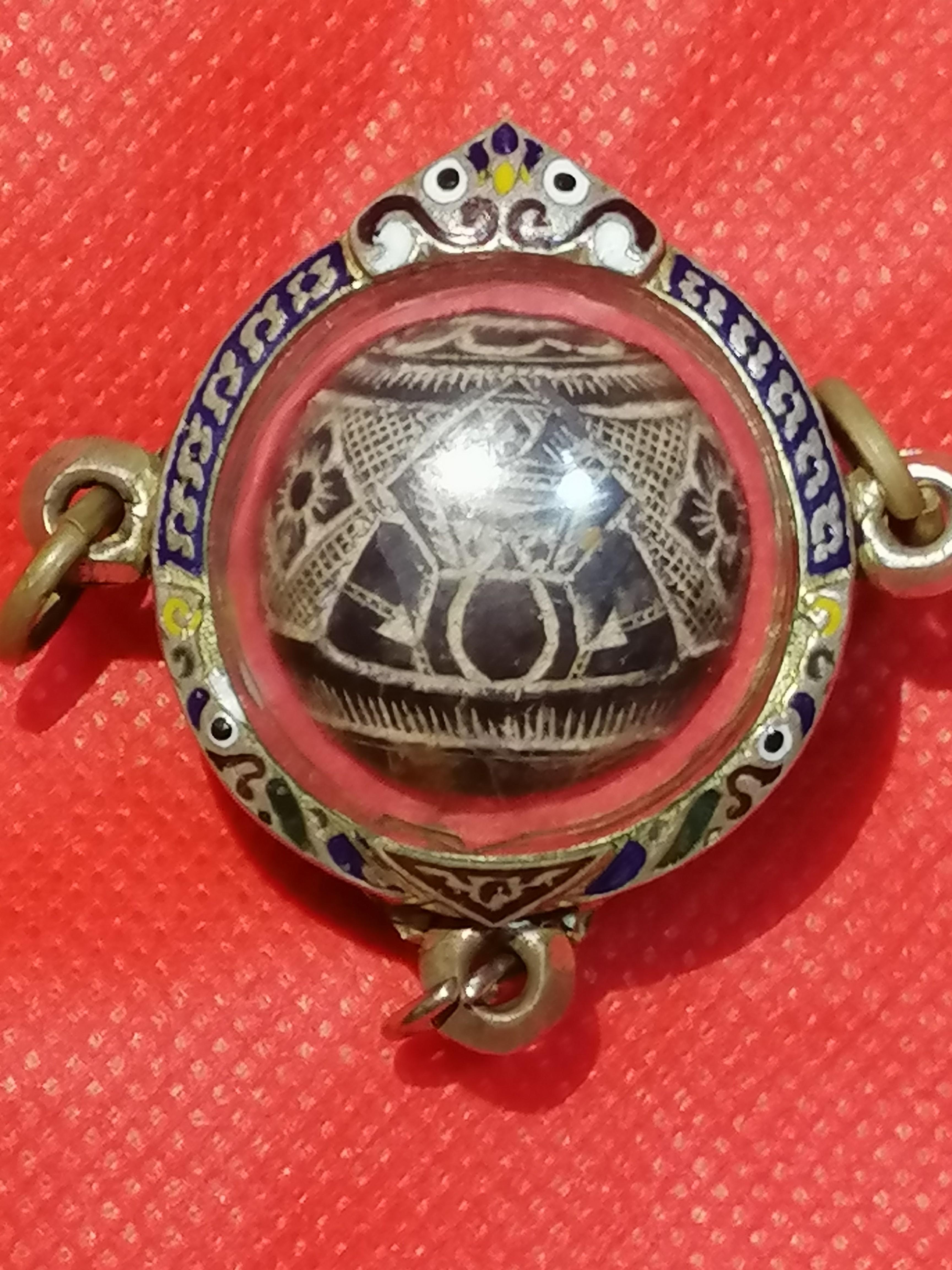 PHRA LAHU COCONUT BALL WAT SRISATHONG, Hobbies & Toys, Memorabilia ...