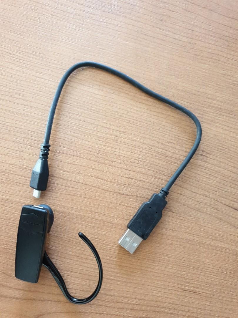 Plantronics bluetooth ear piece, Audio, Headphones & Headsets on Carousell