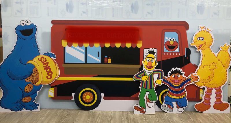 Sesame Street Standees, Hobbies & Toys, Memorabilia & Collectibles, Fan ...