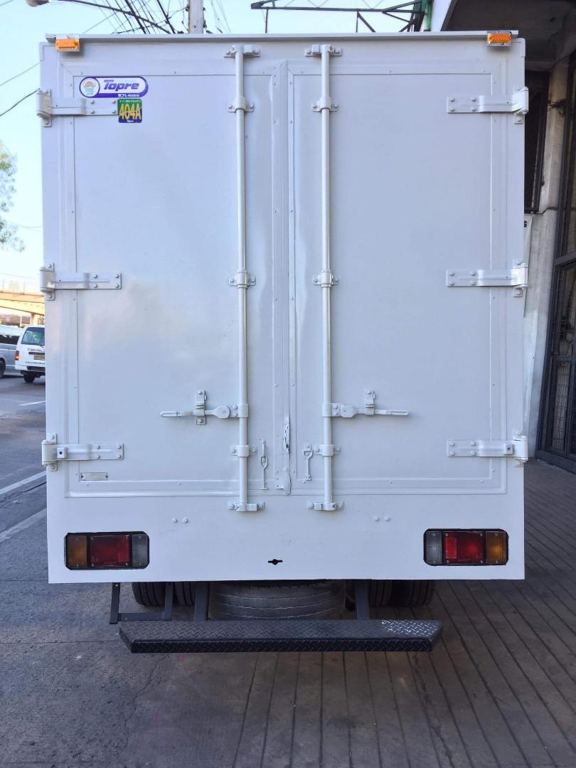 10ft 4HF1 2019 Isuzu Freezer Van mechanical, Special Vehicles, Heavy ...
