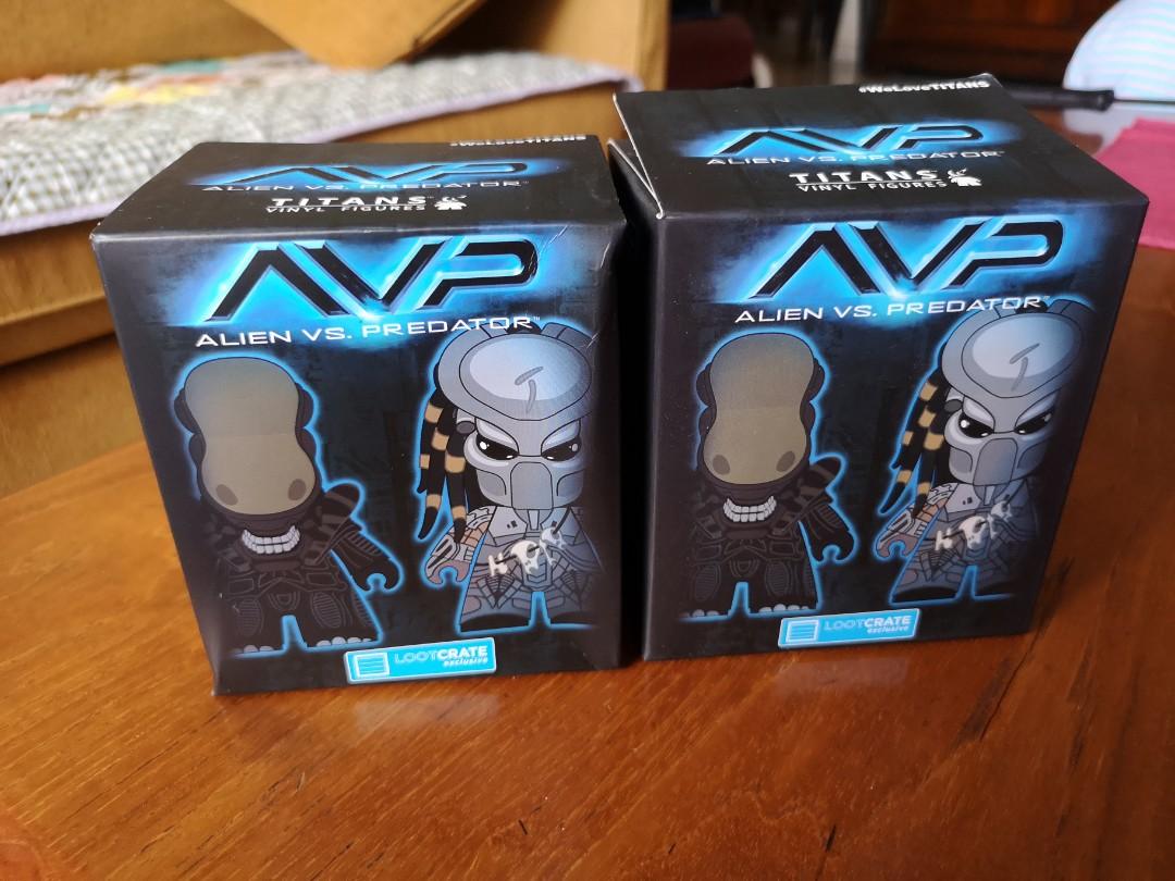 AVP Alien vs. Predator Vinyl figures, Hobbies & Toys, Toys & Games on ...