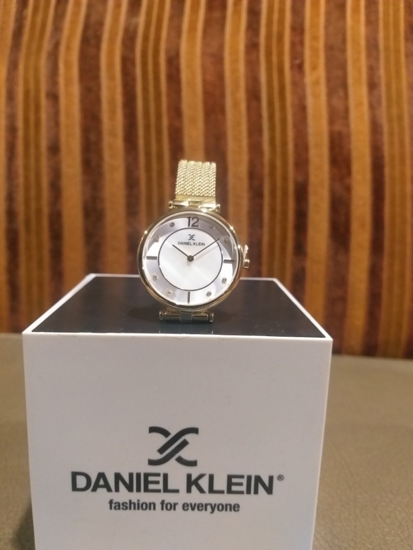 Daniel Klein original watch (New Arrival 2020 model), Women's Fashion ...