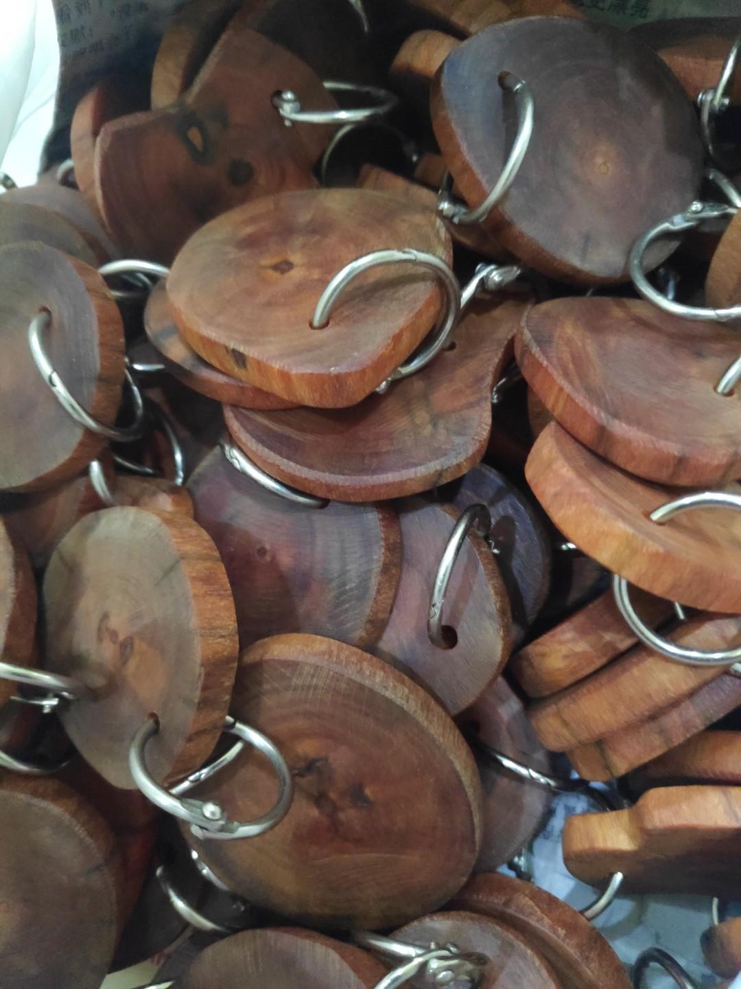 RAJA KAYU KEYCHAIN, Hobbies & Toys, Stationery & Craft, Handmade Craft ...