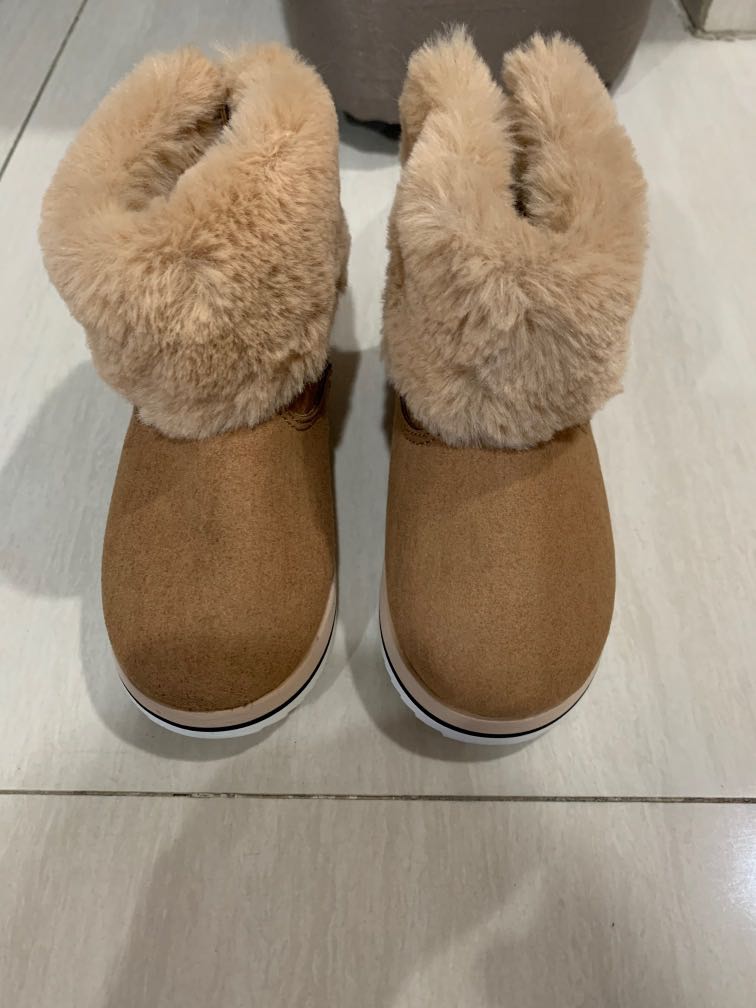 Sepatu Boot anak Zara, Bayi & Anak, Baju Bayi di Carousell