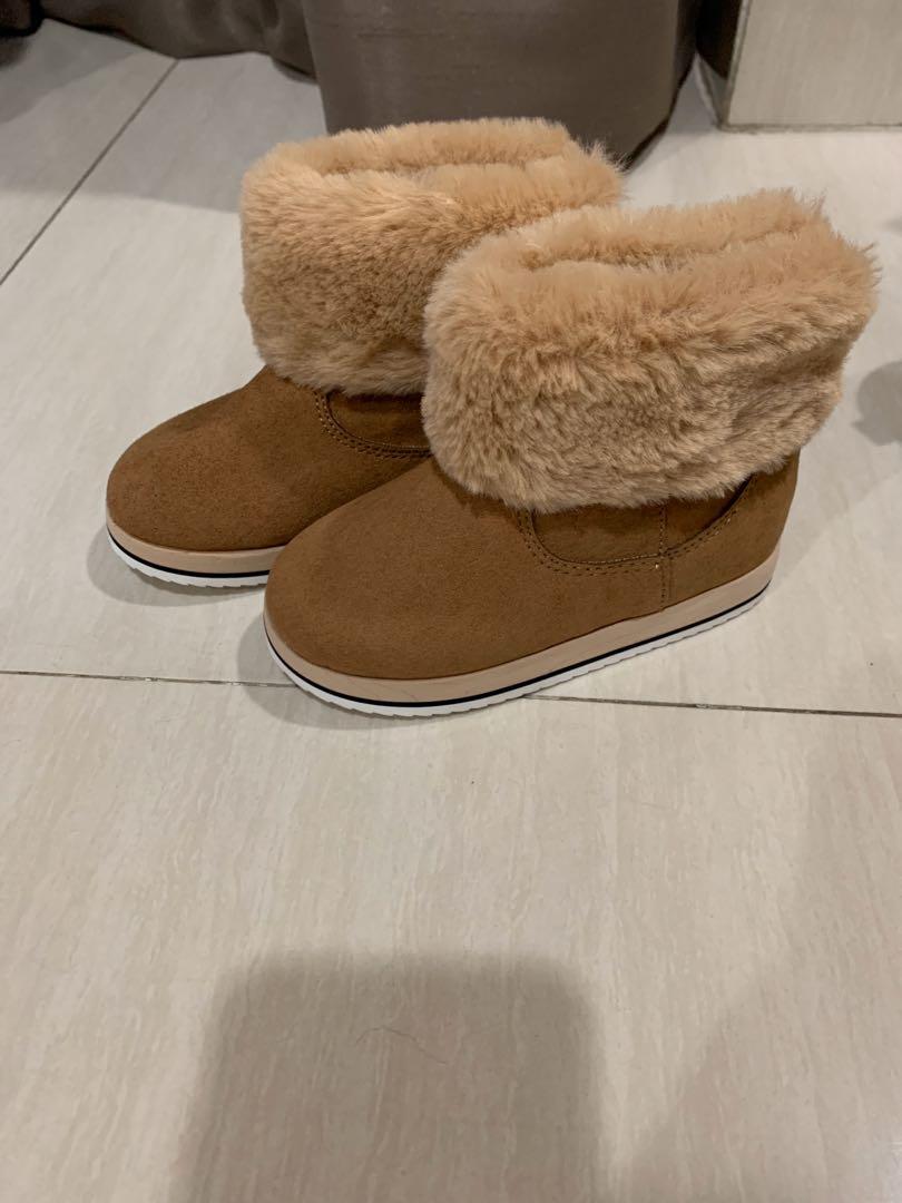 Sepatu Boot anak Zara, Bayi & Anak, Baju Bayi di Carousell