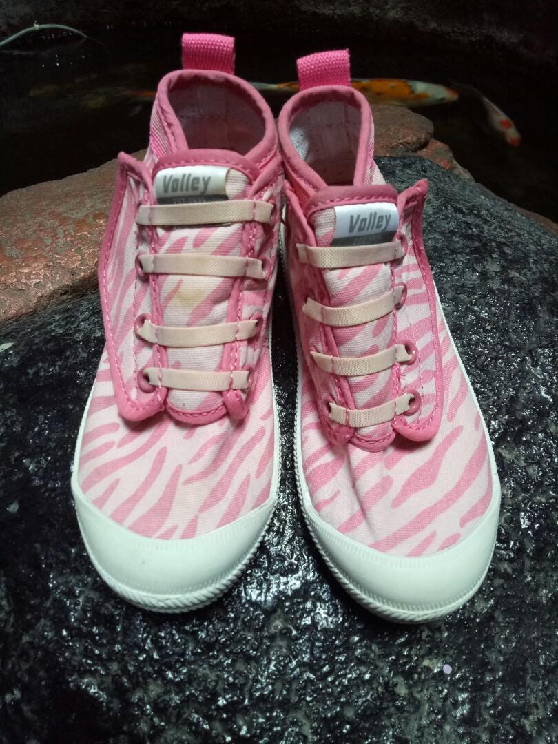 Sepatu pink, Bayi & Anak, Baju Anak Perempuan, 4 hingga 7 tahun di ...