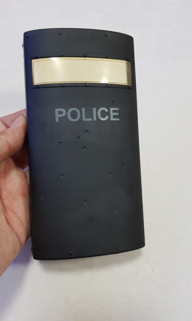 1/6 scale hot toys RCMP Police Riot Shield, Hobbies & Toys, Toys ...