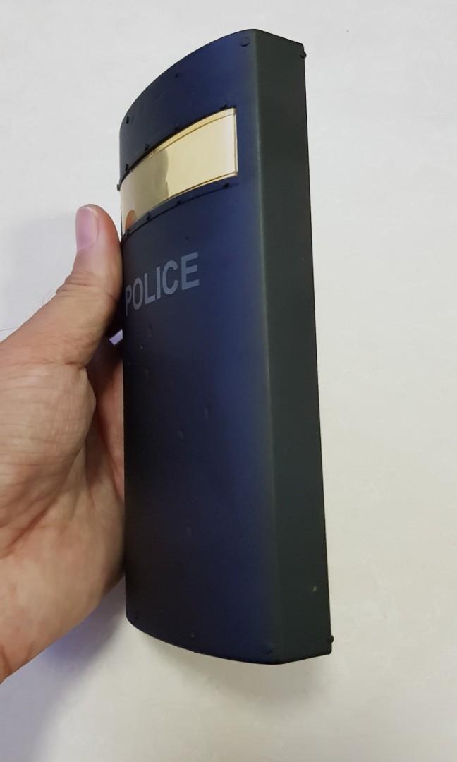 1/6 scale hot toys RCMP Police Riot Shield, Hobbies & Toys, Toys ...