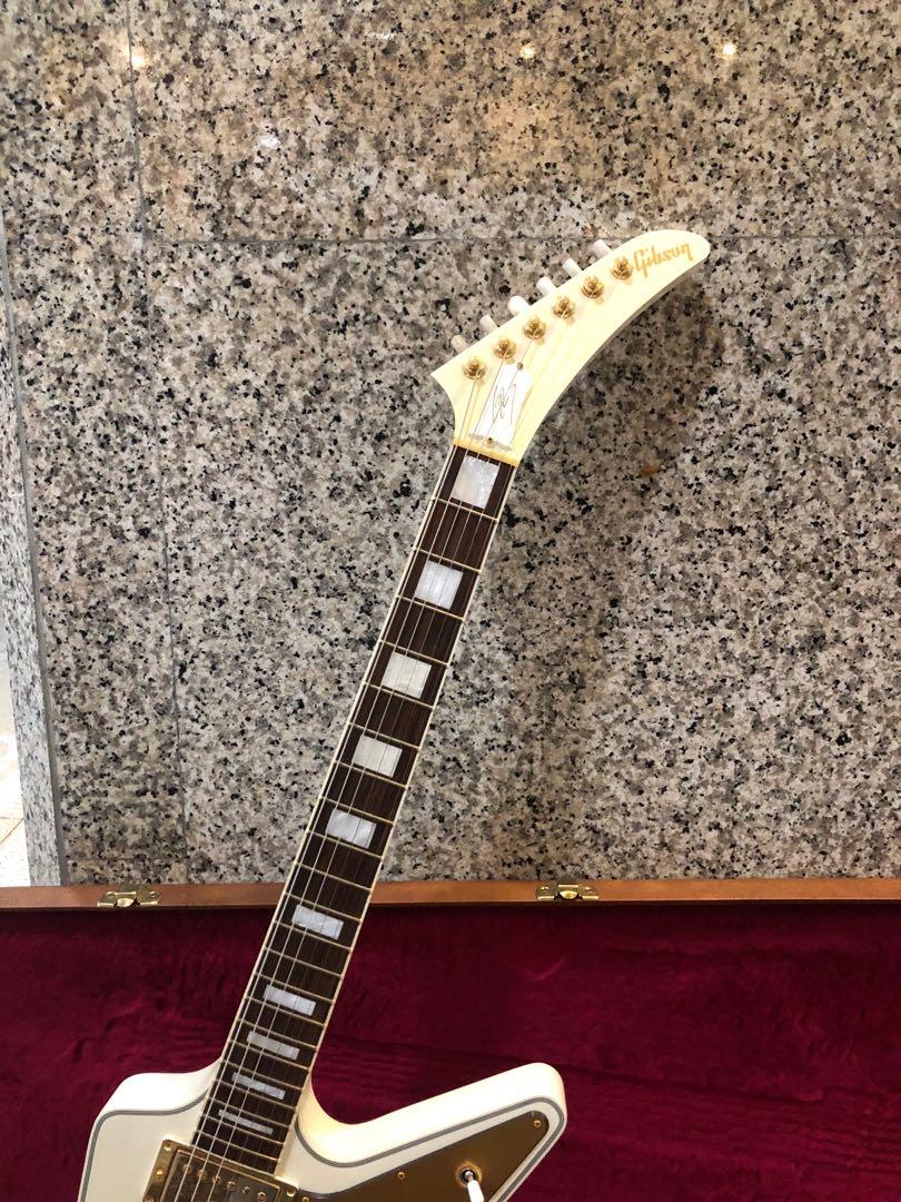 2014 GIBSON LZZY HALE SIGNATURE ALPINE WHITE EXPLORER GUITAR, Hobbies ...