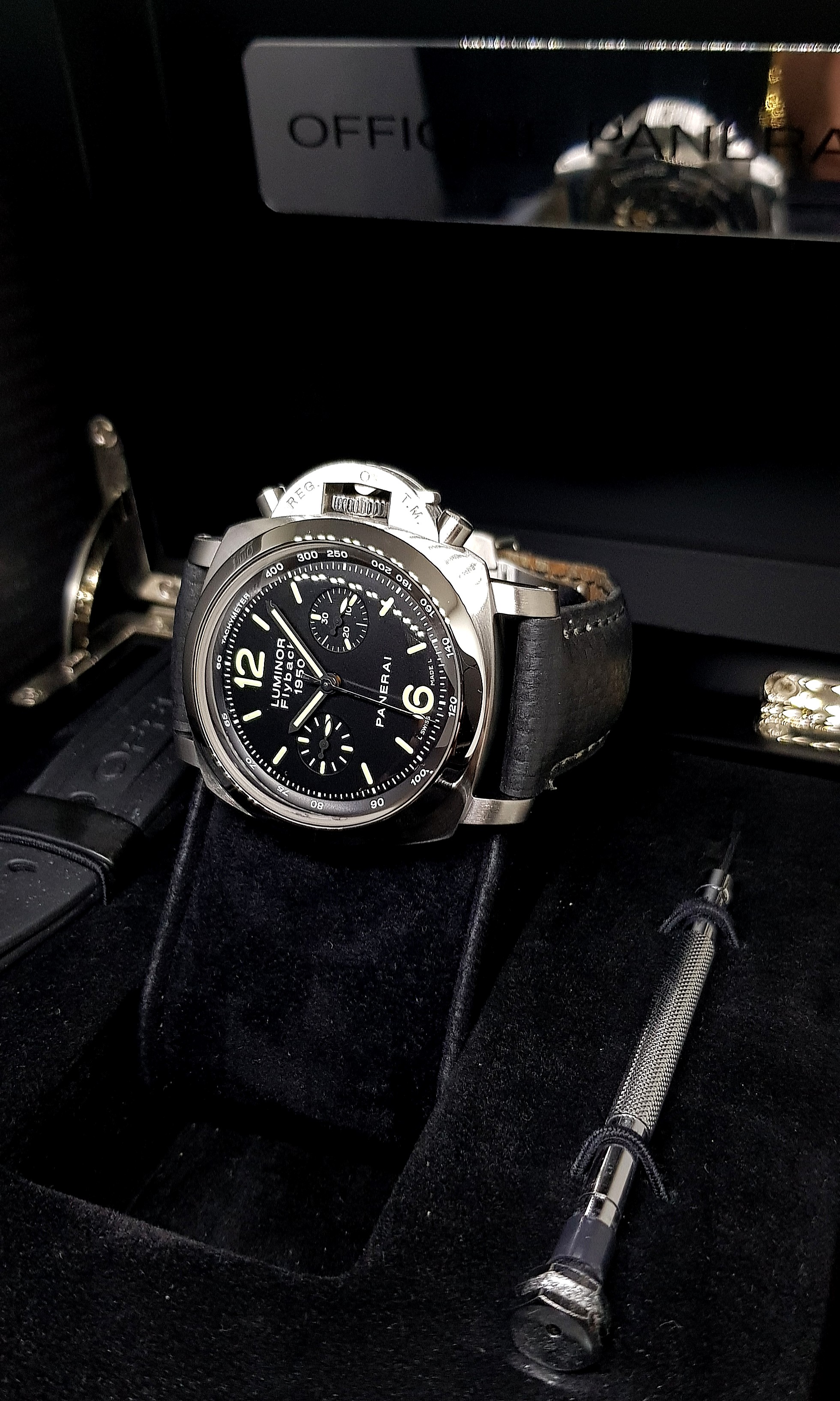 (NOT AVAILABLE) Panerai 1950 Luminor Flyback Chronograph PAM 212 ...