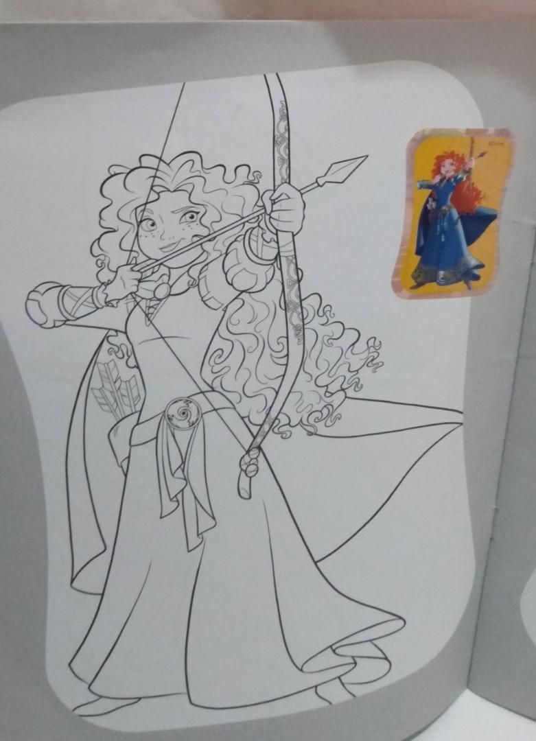 Buku Mewarnai Disney Princess + 16 Princess, Buku & Alat Tulis, Buku ...