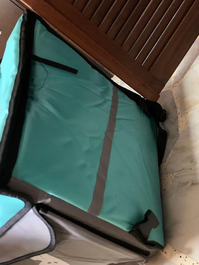 Deliveroo backpack, Sports Equipment, PMDs, E-Scooters & E-Bikes, E ...