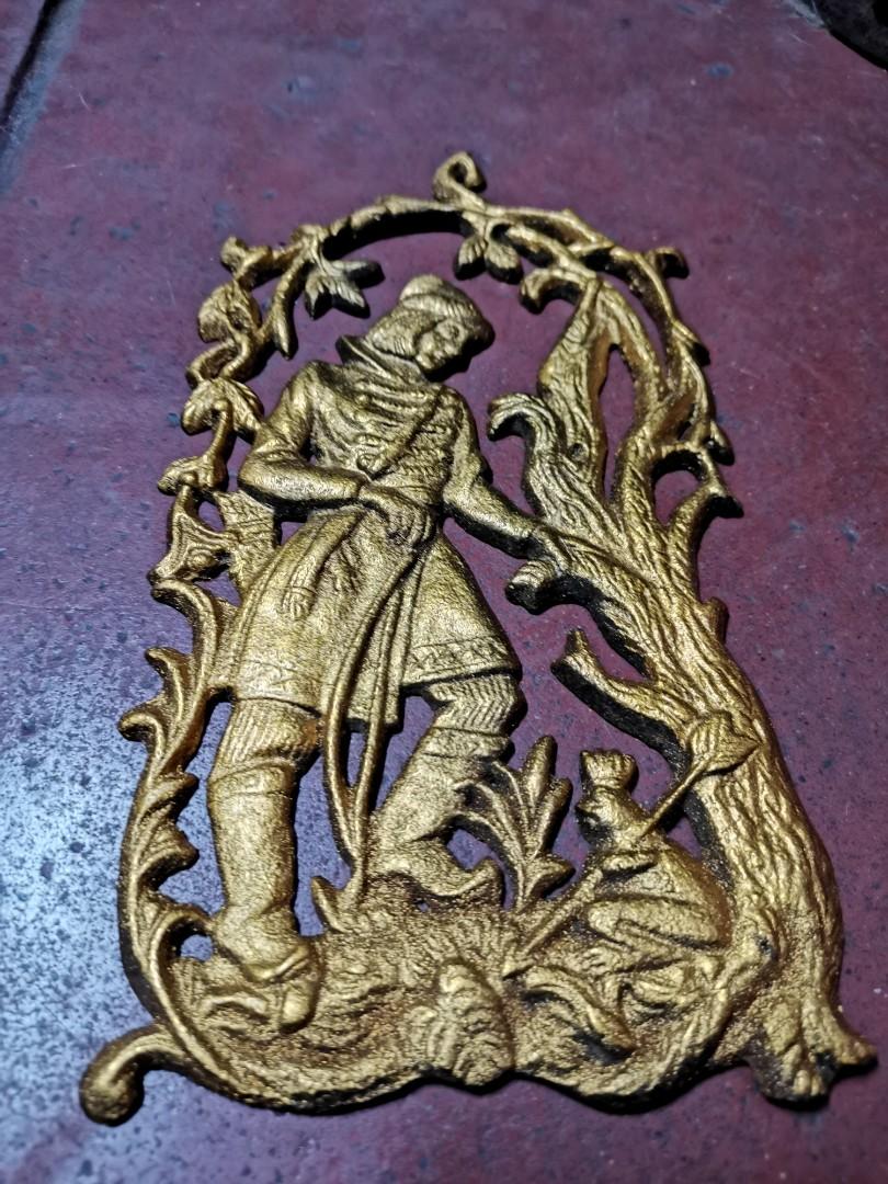 Vintage Robin Hood Wall Display, Furniture & Home Living, Office ...