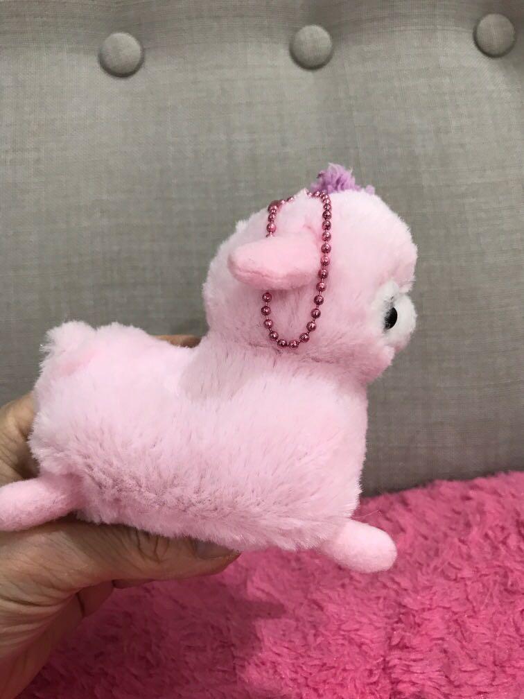 Amuse alpacasso Keychain, Hobbies & Toys, Collectibles & Memorabilia ...