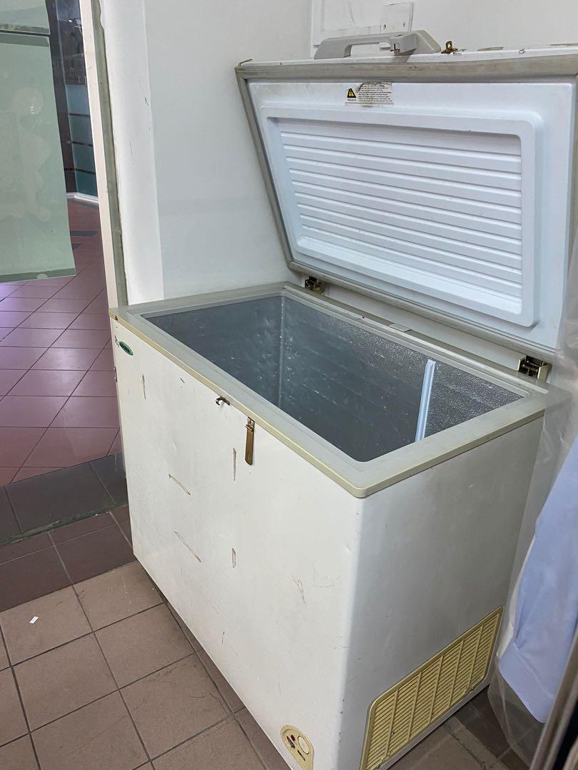 Used PL Chest Freezer, Home Appliances, Kitchenware on Carousell