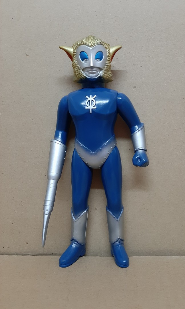 Magma Seijin Ultraman Leo Sofubi Vinyl Alien, Hobbies & Toys, Toys ...