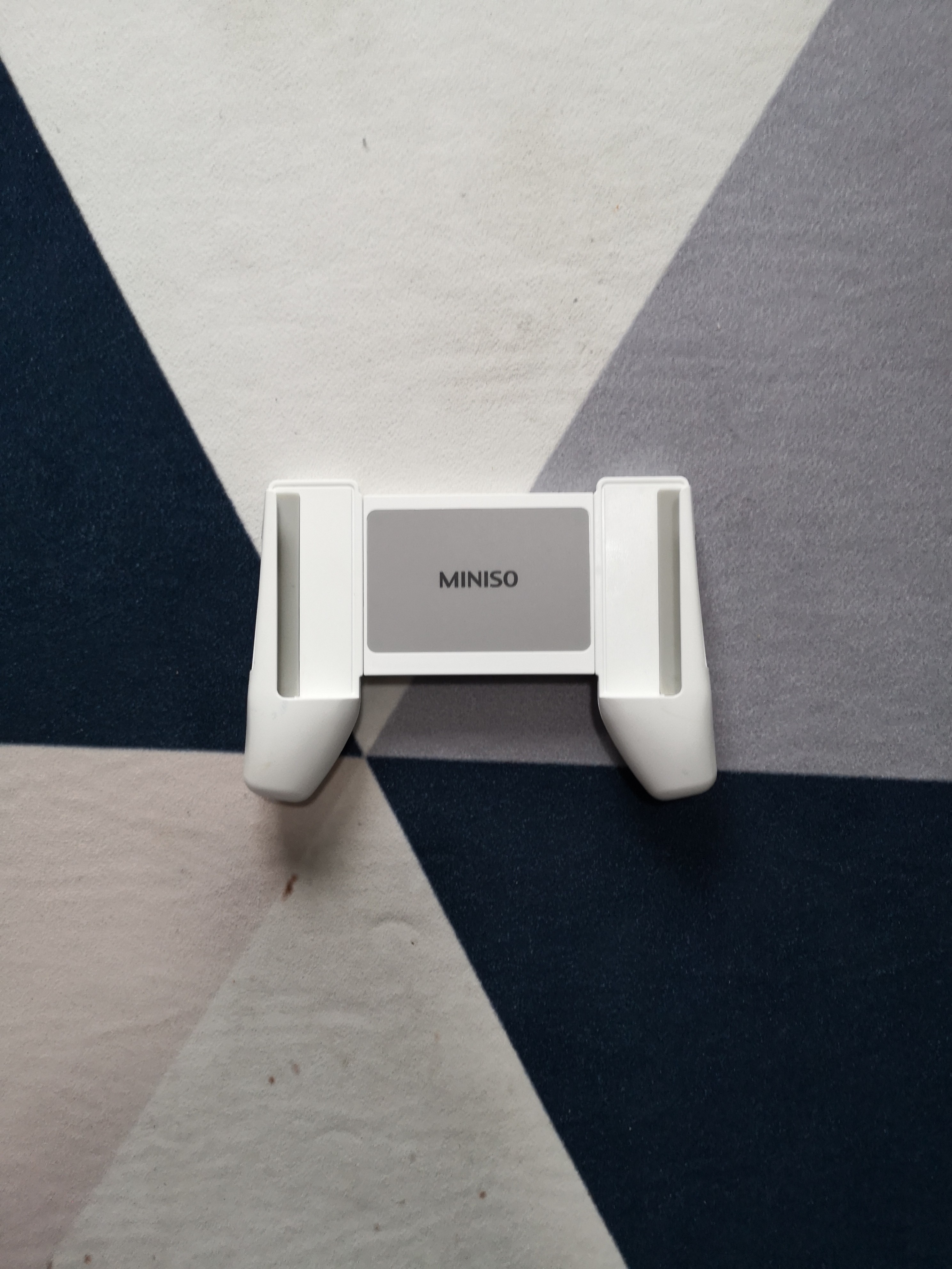 Miniso Gaming Controller for phones, Mobile Phones & Gadgets, Mobile ...