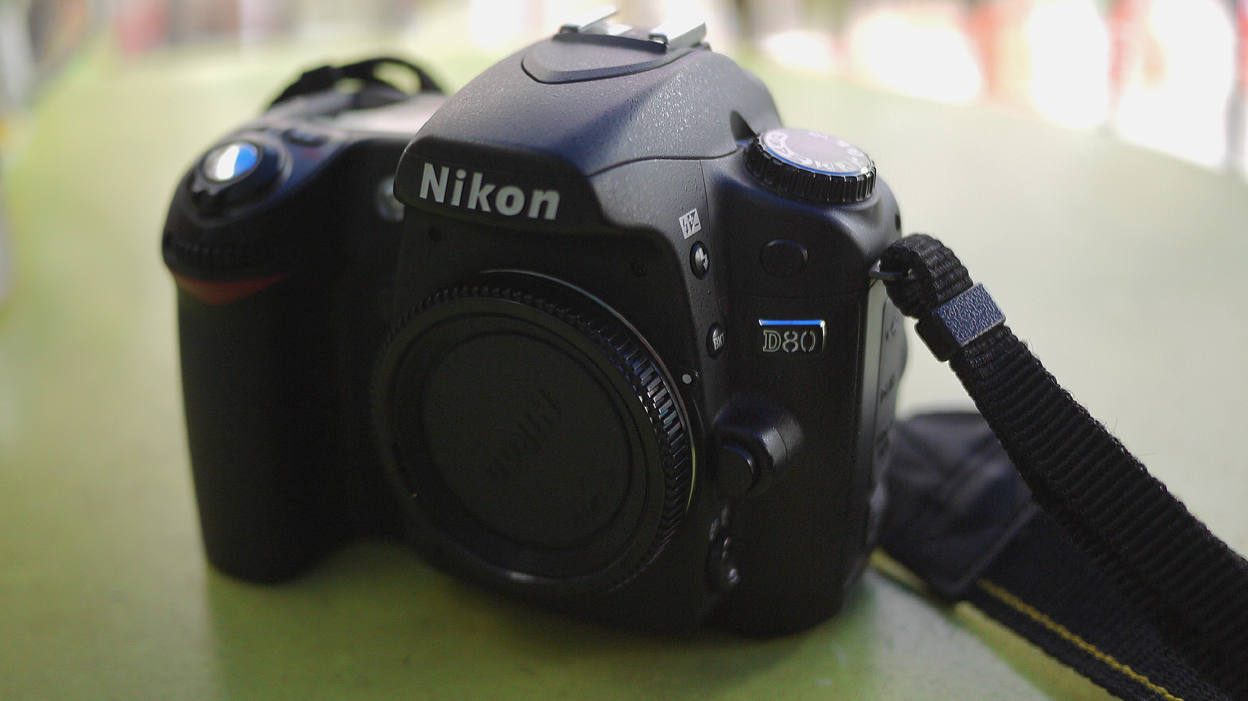 Nikon D80 DSLR with DX VR AF-Nikkor 18-55mm kit lens 初學 入門 數碼單反相機, 攝影器材, 鏡頭及裝備 - Carousell