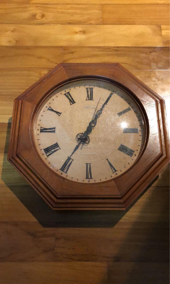 Vintage Roman numeric Clock, Furniture & Home Living, Home Decor ...