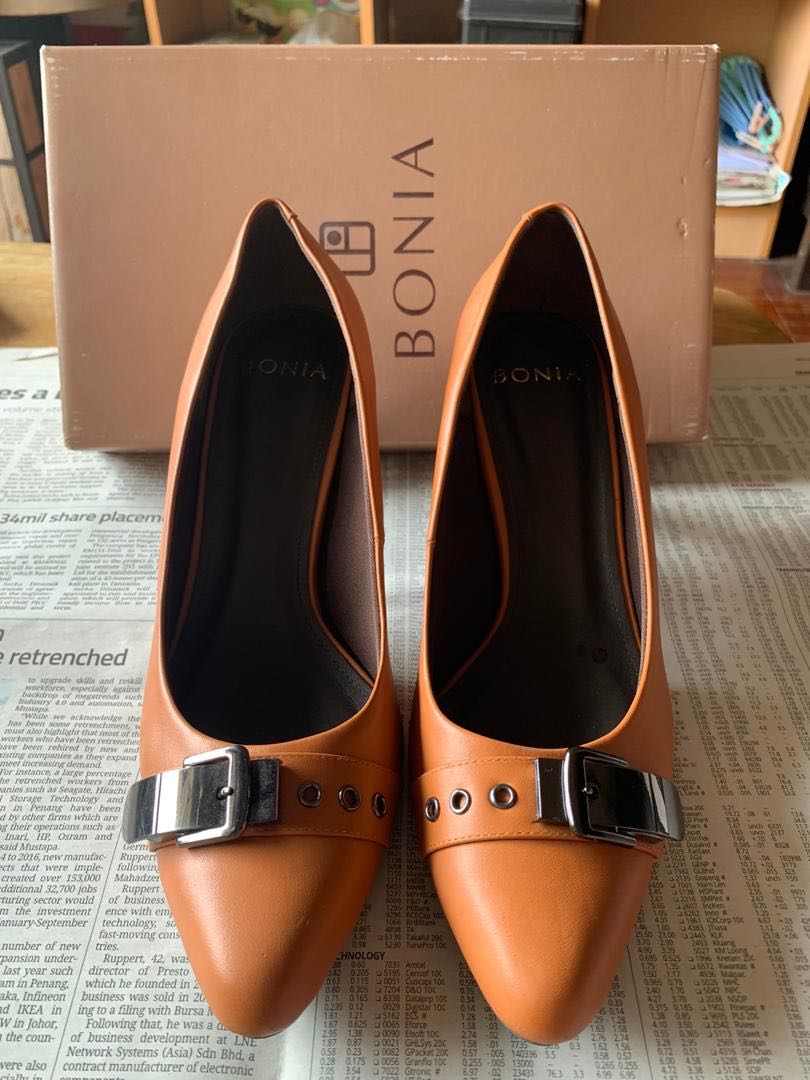 Bonia 3 inch Heels-Brown, Women's Fashion, Footwear, Heels on Carousell