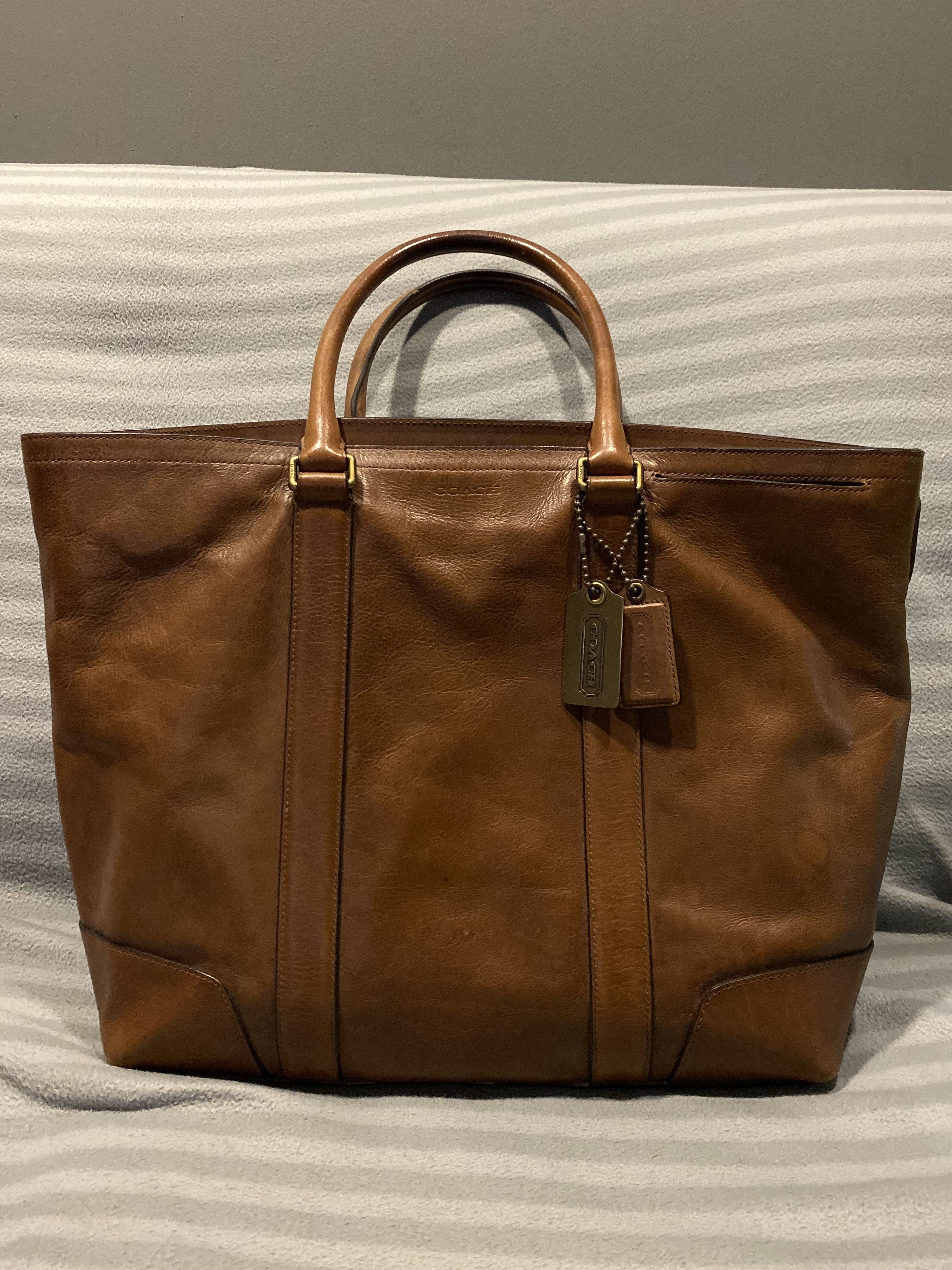 Coach Men Leather Tote Bag, Men's Fashion, Bags & Wallets, Others on ...