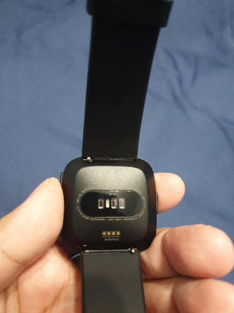 Fitbit Versa Gen 1, Mobile Phones & Gadgets, Wearables & Smart Watches ...