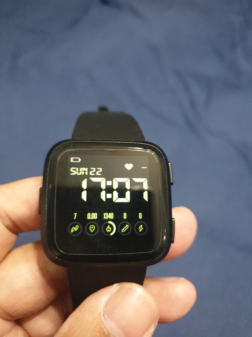 Fitbit Versa Gen 1, Mobile Phones & Gadgets, Wearables & Smart Watches ...