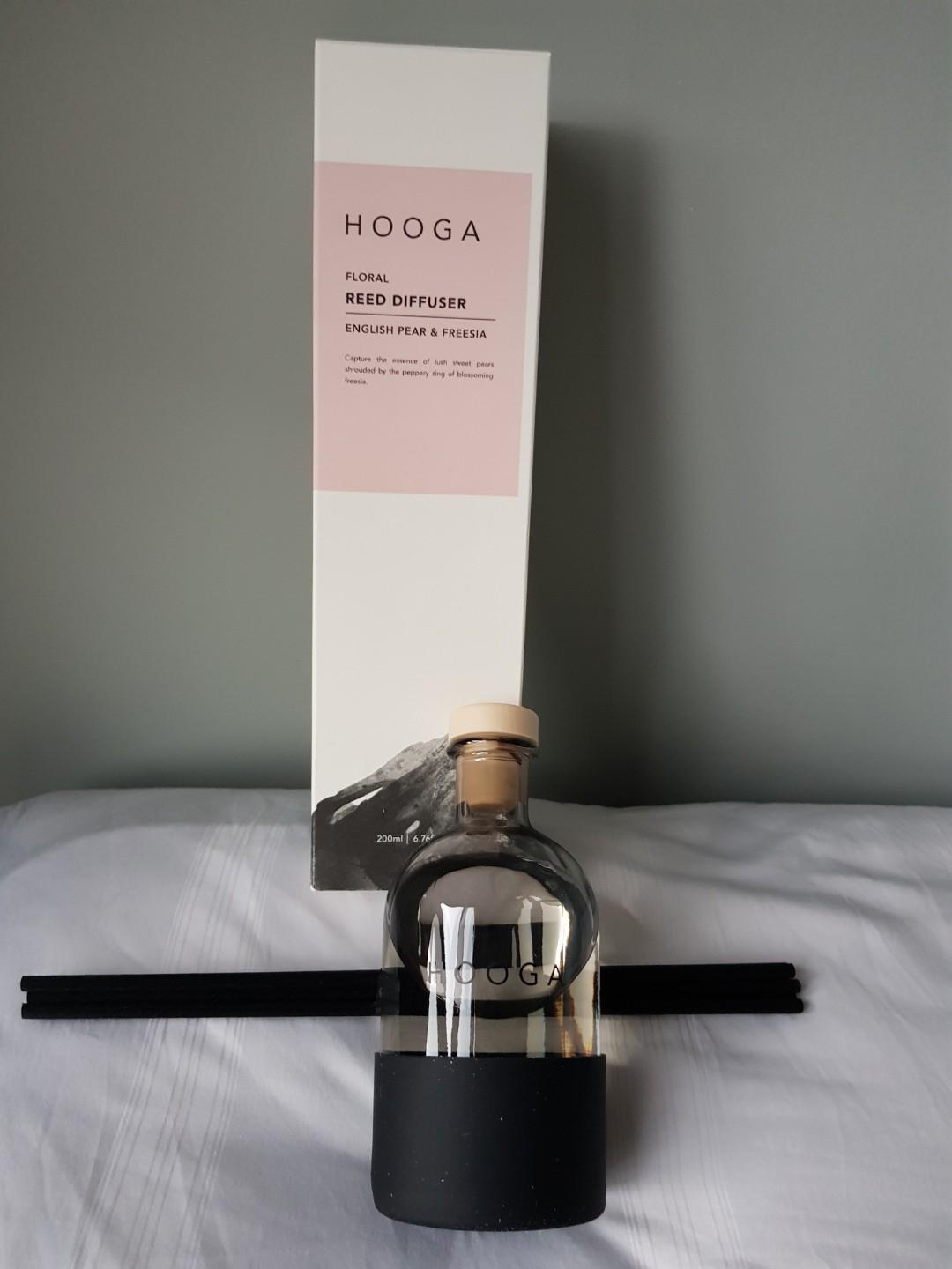 [NEW] Hooga Floral Reed Diffuser English Pear & Freesia, Furniture ...