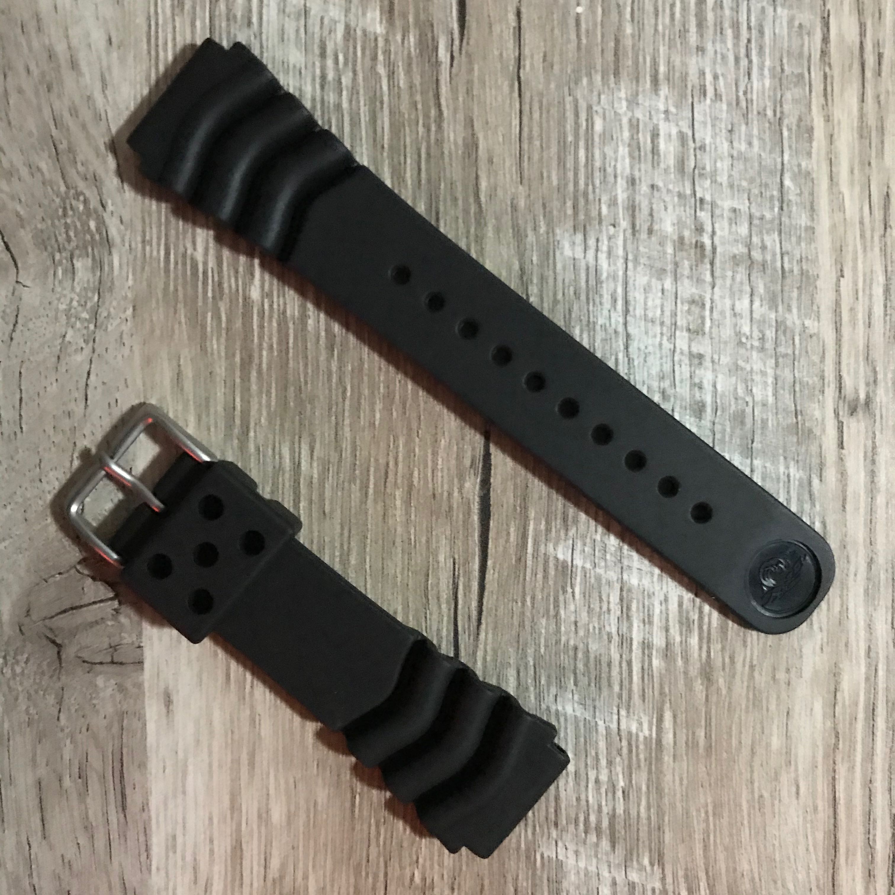 Original Seiko SKX007 Rubber Strap, Men's Fashion, Watches ...