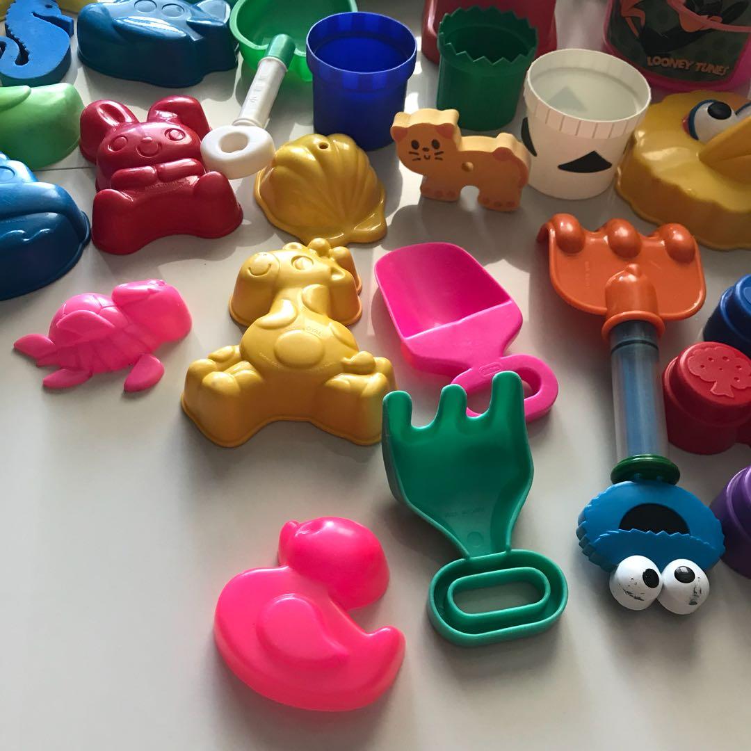Sandcastle Building Set, Hobbies & Toys, Toys & Games on Carousell