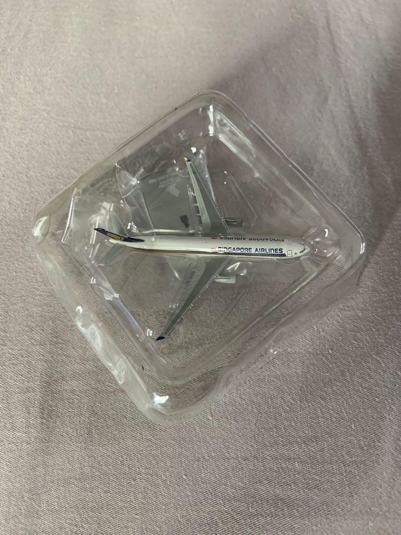 SIA Aircraft Model A380 & A330, Hobbies & Toys, Memorabilia ...