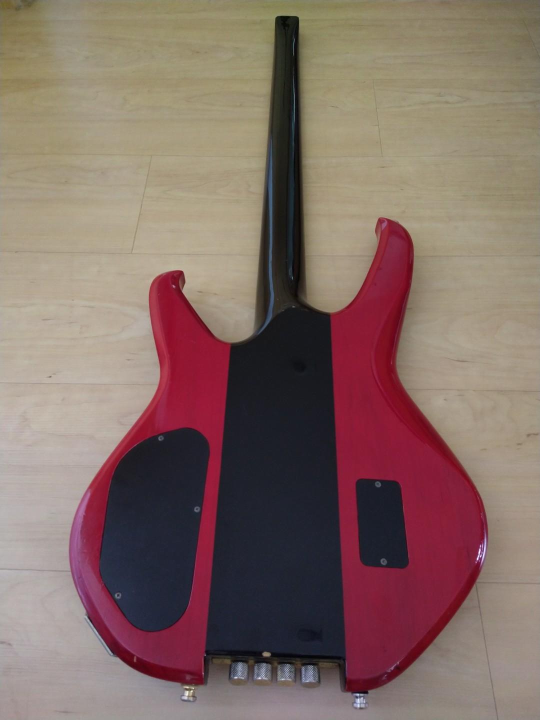 Status Washburn Series 1000 headless active Bass Guitar, Hobbies & Toys ...