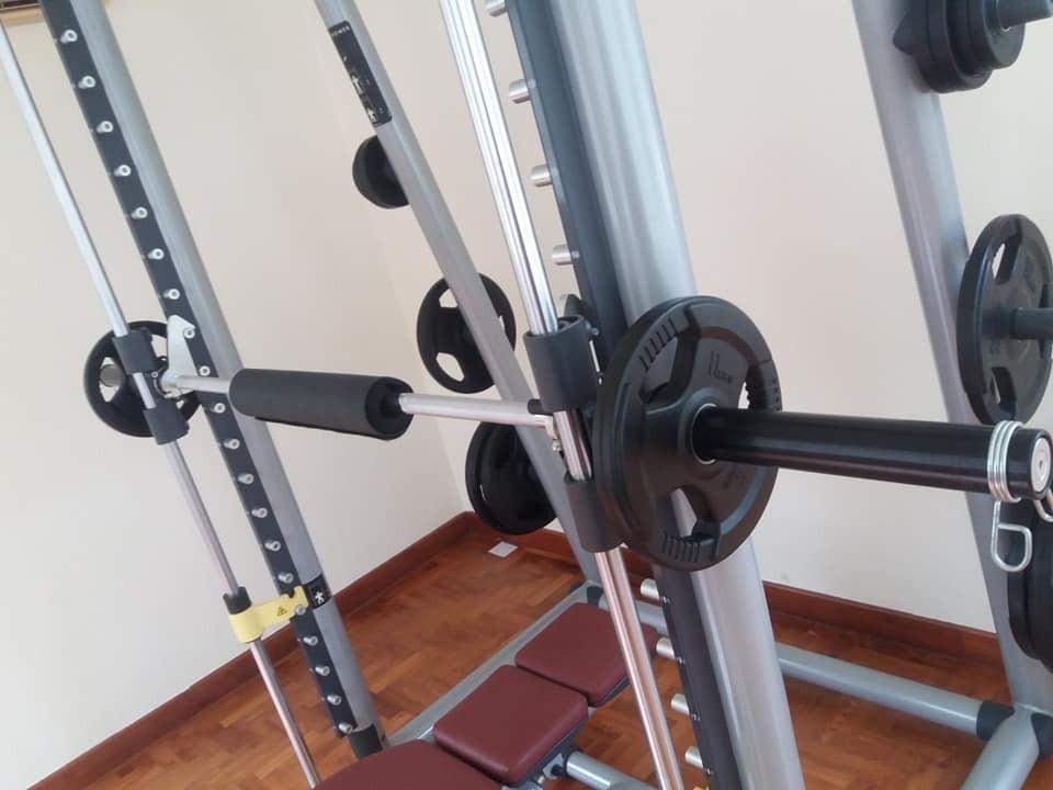 Technogym Element+ Multipower smith machine with Technogym Selection ...
