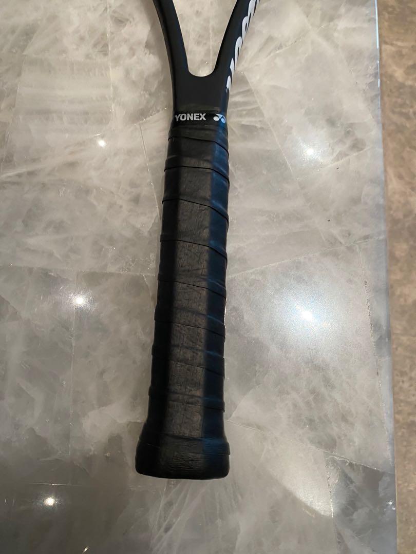 Wilson: Roger Federer “Pro Staff RF97 Autograph Tennis Racket” with ...