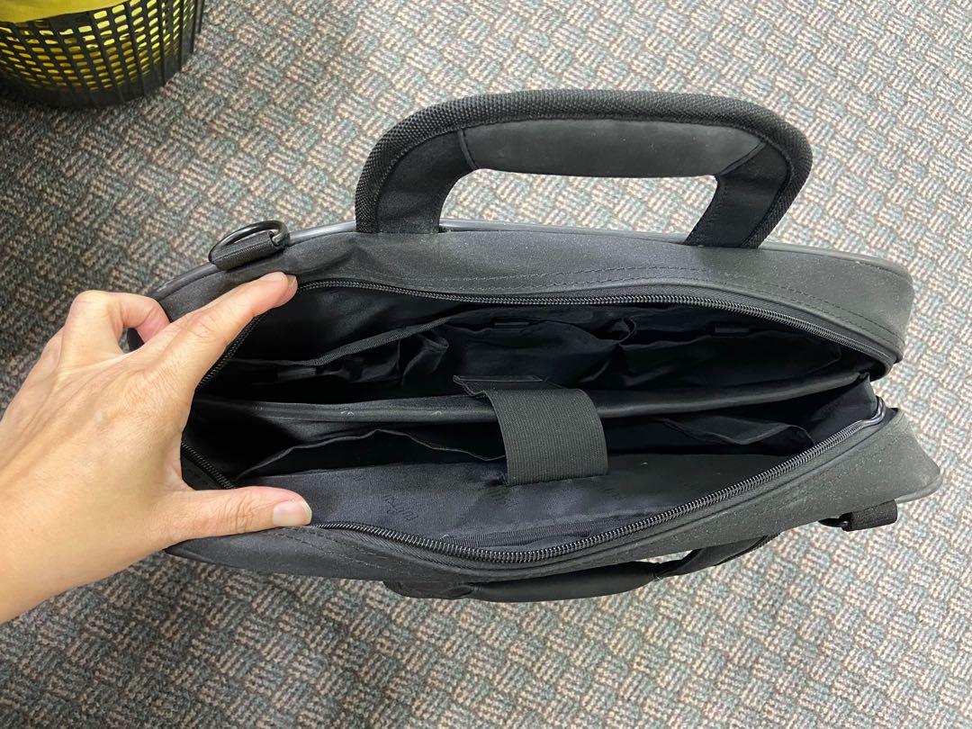 Fujitsu laptop bag ( 15 inch ), Men's Fashion, Bags, Briefcases on ...