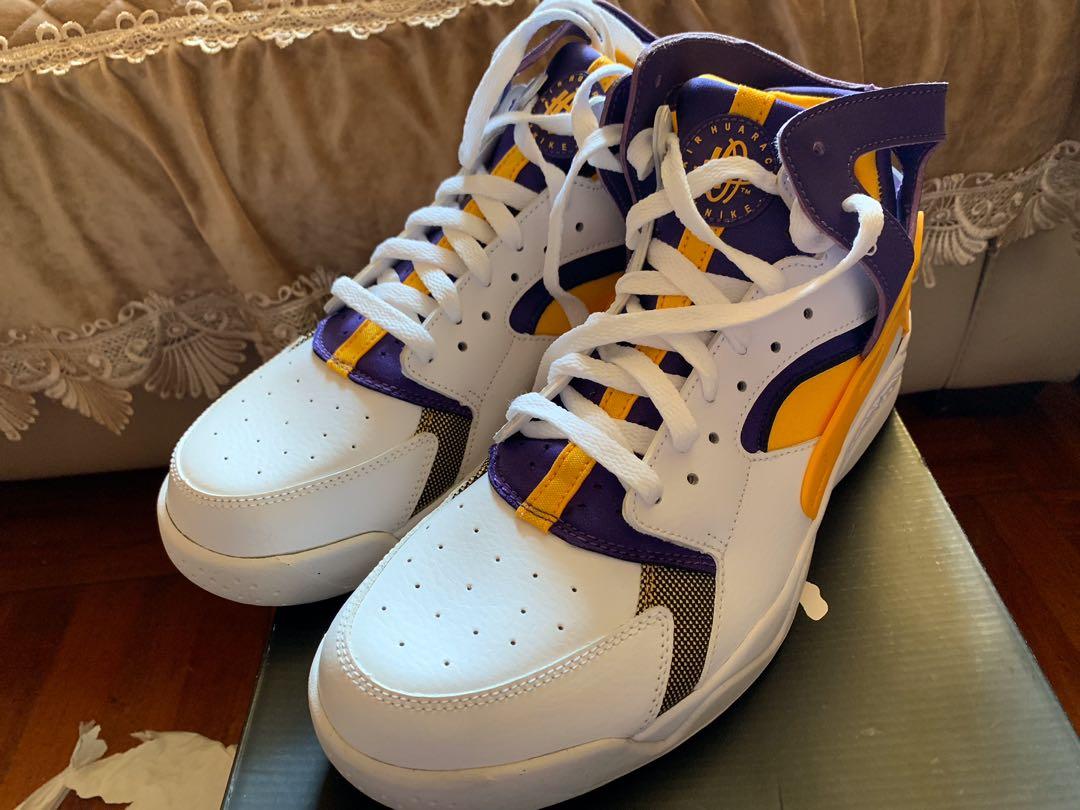 全新Kobe NIKE Air Flight Huarache Lakers, 男裝, 鞋, 波鞋 - Carousell