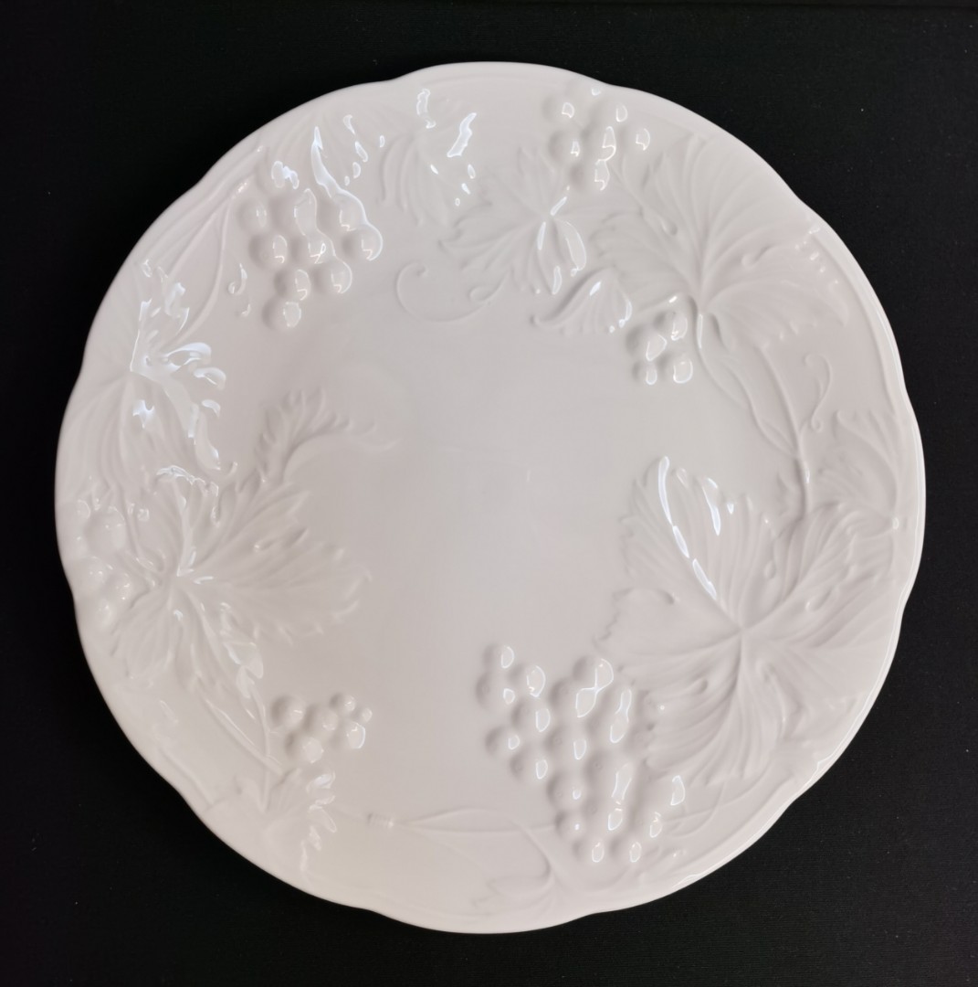 NARUMI 27cm New White Embossed Grapes Motif Serving Plate, Furniture ...